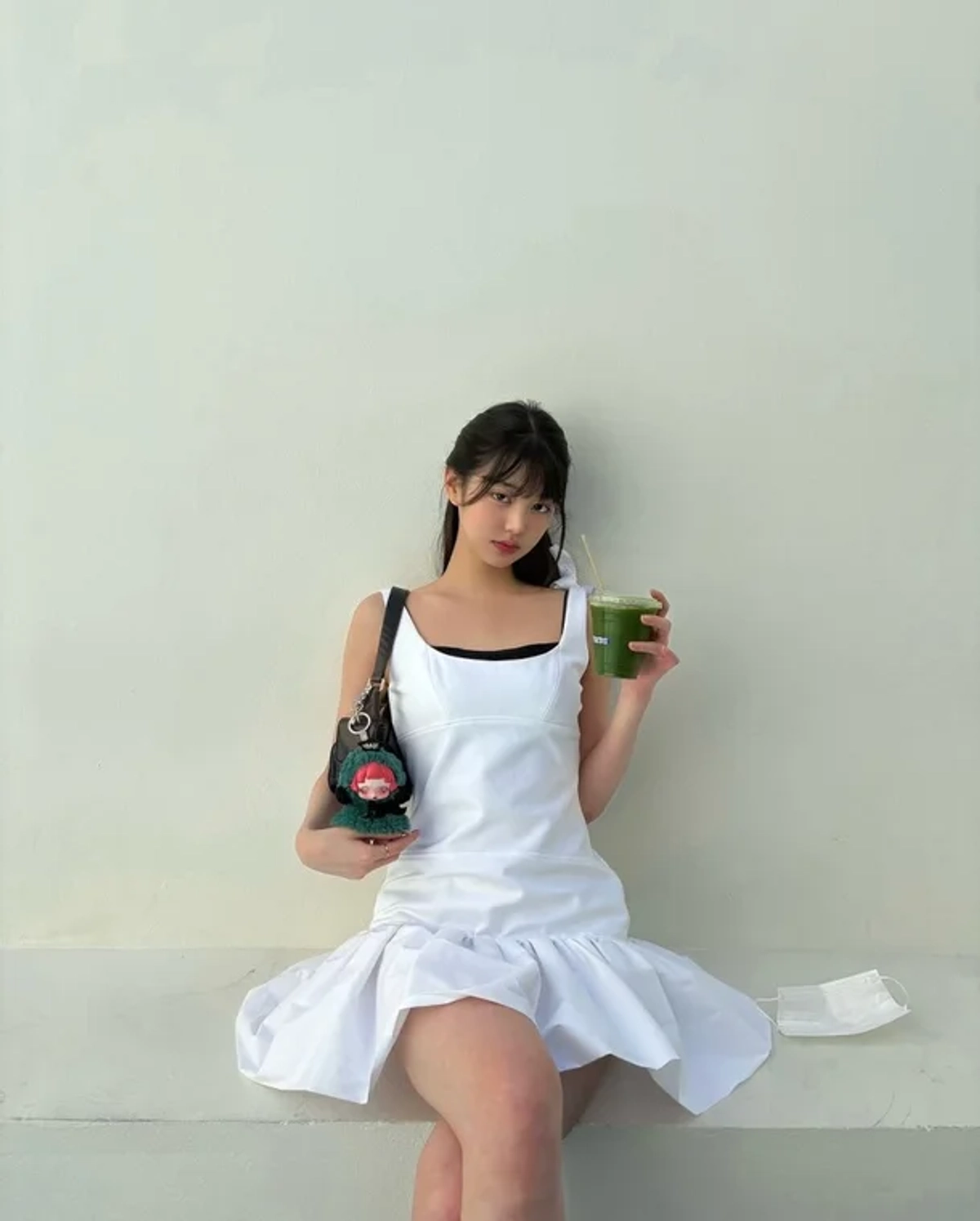 "Personal Business NO"... Jang Wonyoung's 'Forever: Cherry' Trademark ...