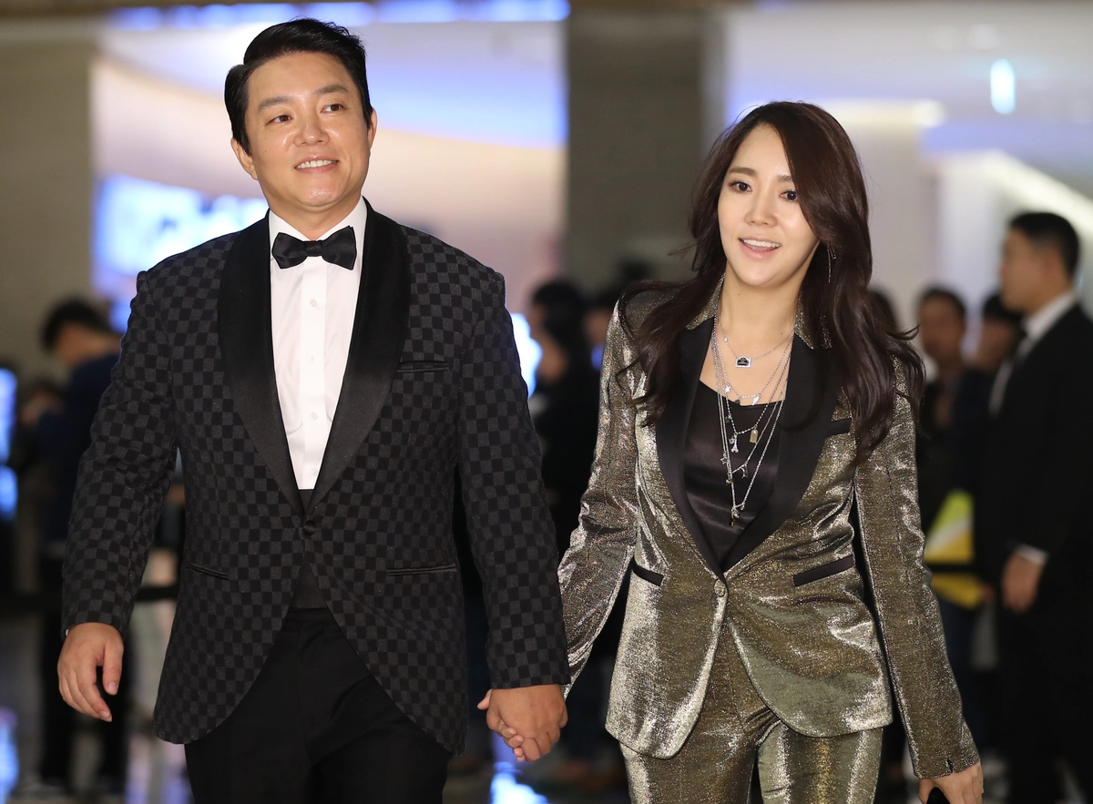 Lee Beom-soo and Lee Yoon-jin finalize divorce proceedings ...